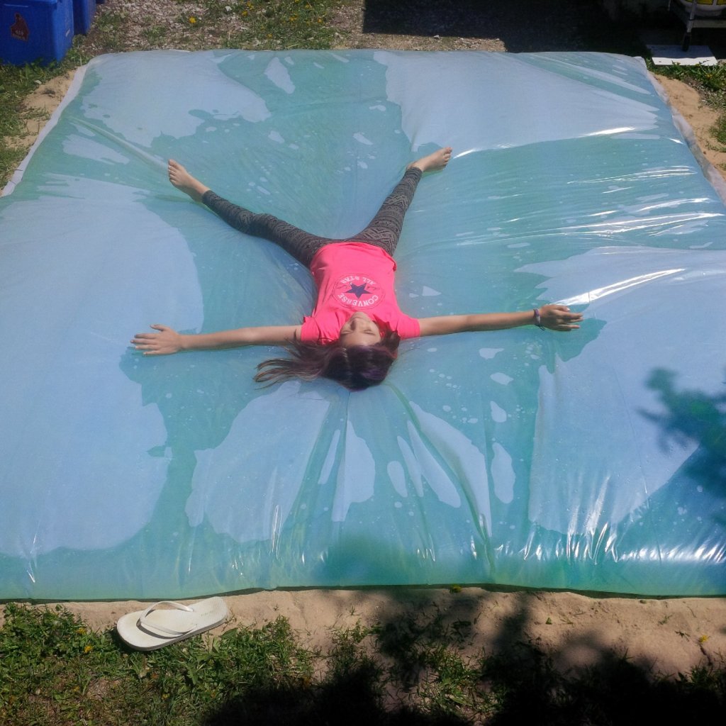 Make your own Water Blob - Hours of fun for under $20!